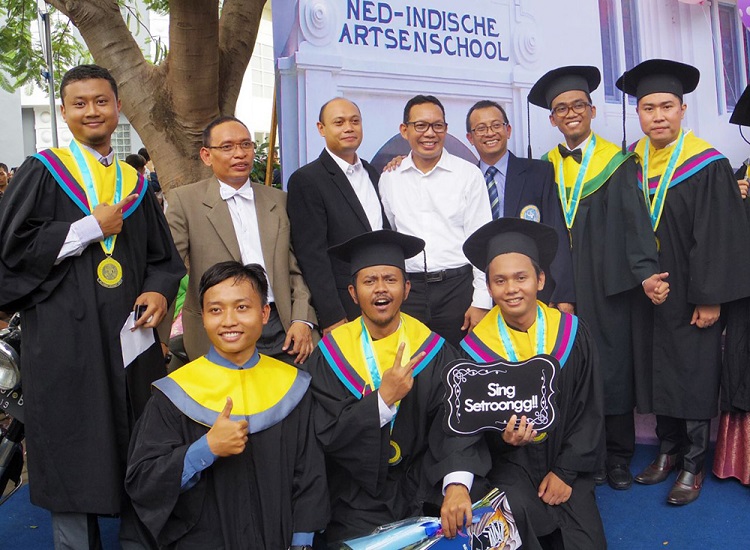 Rektor Berharap Wisuda Puncak Kegembiraan Mahasiswa - Universitas ...